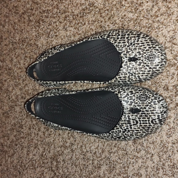CROCS | Shoes | Crocs Kadee Animal Print Multi Color Slingback Slip On Flats Womens Size 9 ...